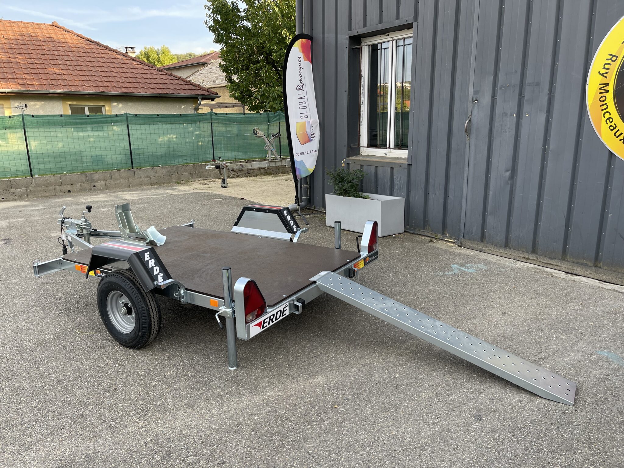 ERDE CH451 Porte-Moto/Quad 200x117 / 500 - 600kg - Global Remorques